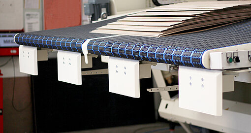 Allrounder IN FRONT OF PROCESSING MACHINE - News - MINDA ...